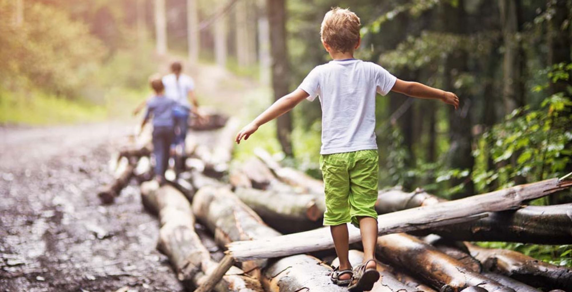 Les petits aventuriers - Sport & Education